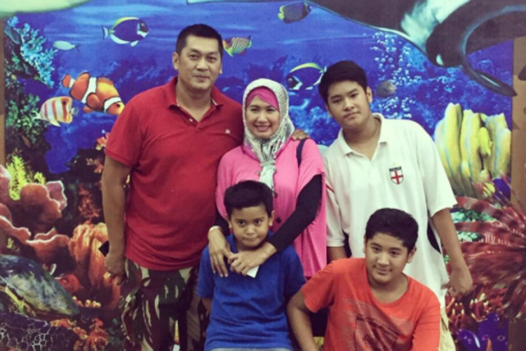 Berita Nilai Anak Donny Kesuma Merosot Terbaru Hari Ini - Grid.ID