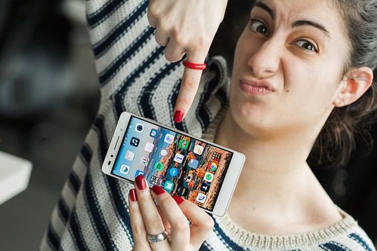 Berita Keuntungan Hape Bekas Terbaru Hari Ini - Grid.ID