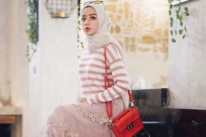 Style Kemeja Pink Wanita Hijab - Juwitala