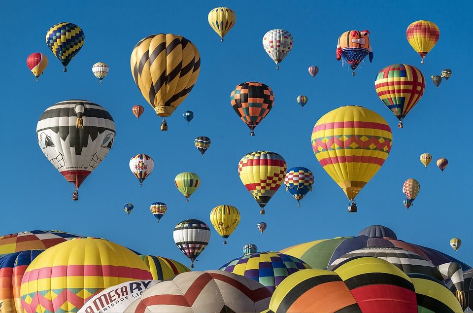 Bagaimana Cara Balon Udara Terbang ke Langit? #AkuBacaAkuTahu Bagaimana Cara Balon Udara Terbang ke Langit? #AkuBacaAkuTahu