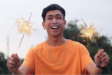 Biografi Ari Lesmana Vokalis Fourtwnty - Kaisar Soal