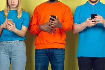 Berita Bahaya Media Sosial Terbaru Hari Ini - Grid.ID