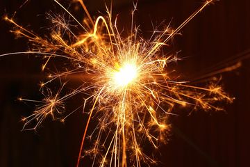 Berita Kembang Api Sparkler Terbaru Hari Ini - Bobo