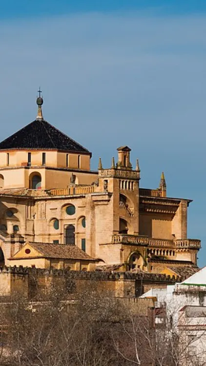 Perbedaan Kemajuan Islam Bani Umayyah di Damaskus dengan di Andalusia