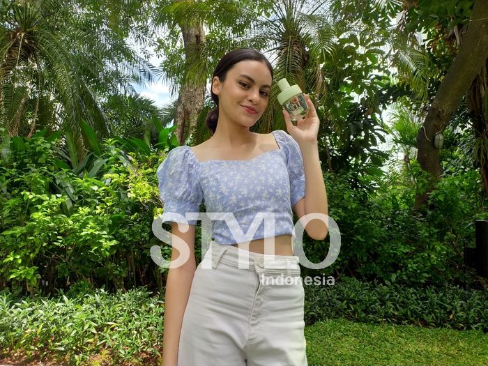 Cara Memakai Parfum agar Tahan Lama dari Selebgram Andira Hadley, Bikin ...
