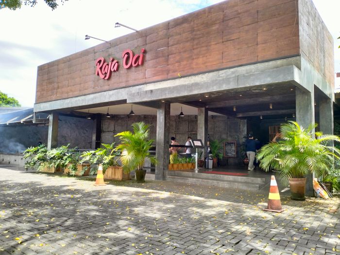 Sensasi Makan Seafood Ternikmat di Raja Oci Manado, Wajib Mampir! - Stylo