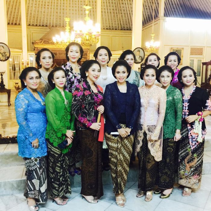 Fakta Tak Terduga Dari Sosok Istri Konglomerat Chairul Tanjung - Semua ... Fakta Tak Terduga Dari Sosok Istri Konglomerat Chairul Tanjung - Semua ...