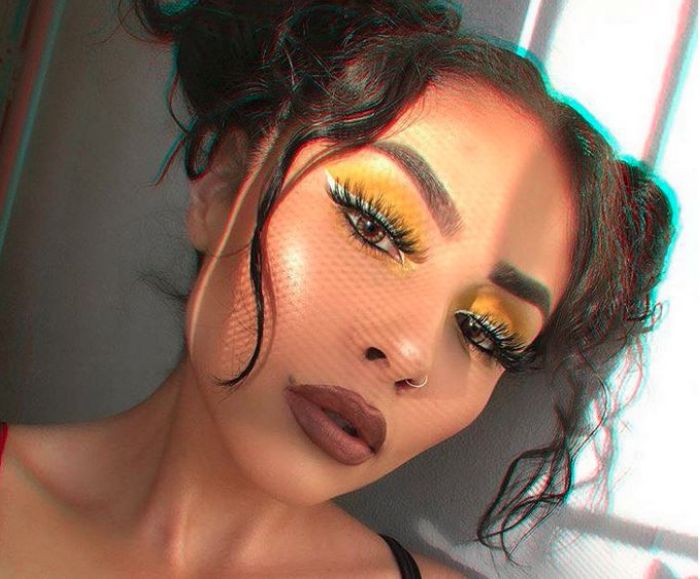 5 Inspirasi Makeup dengan Sentuhan Eyeshadow Warna Kuning di Musim ...