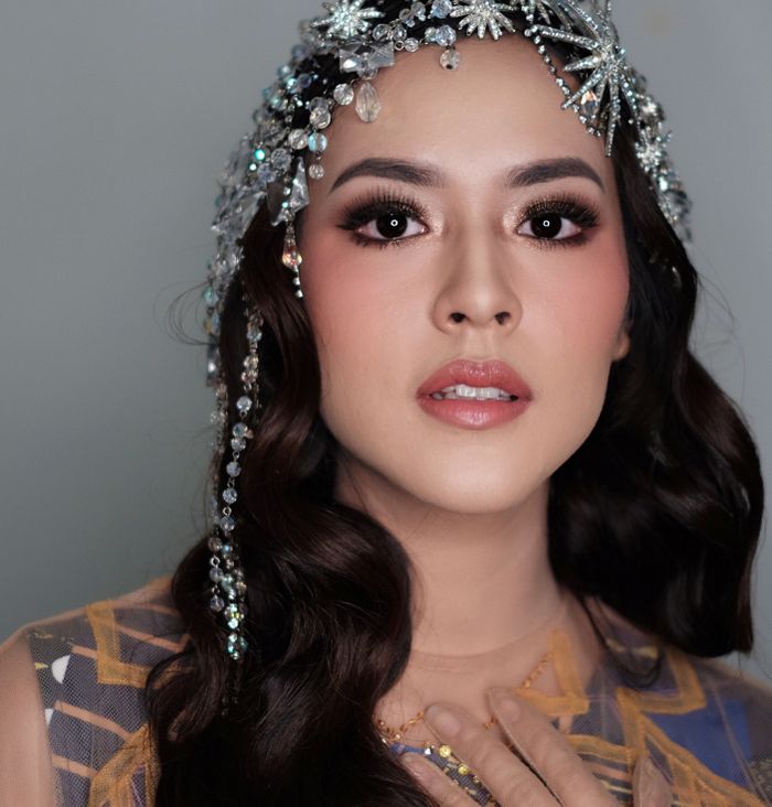 Intip Memukaunya Penampilan Raisa dengan Headpiece, Netizen: Kali Ini ...