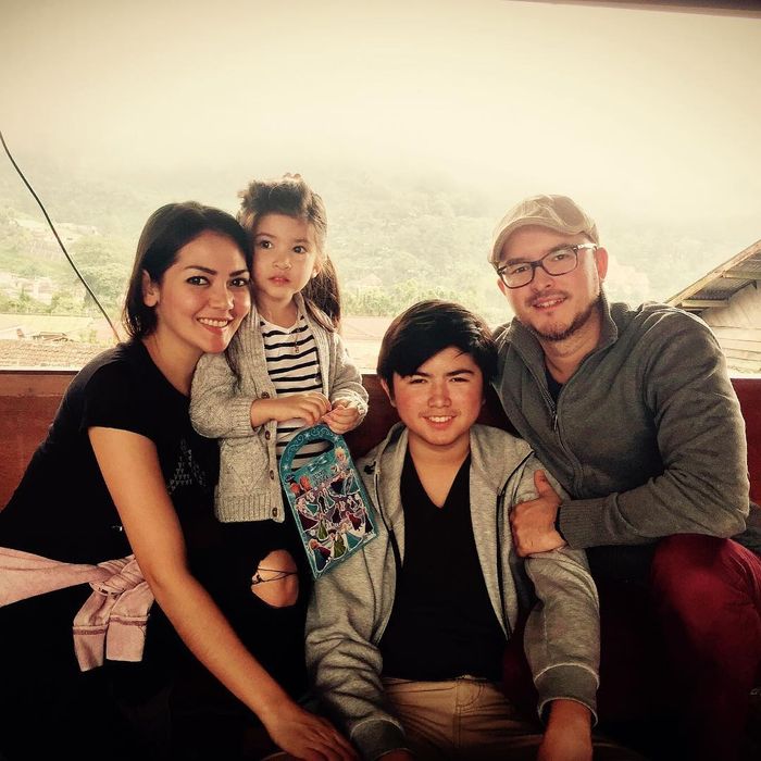 Tak Kalah Cantik, Intip Pesona Memukau Istri dari Mantan Suami Olla ...