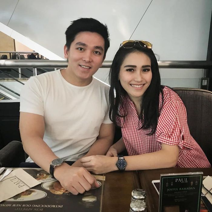 Ervan Surya - 5 Fakta Menarik Tentang Dokter Ganteng yang Dikabarkan ... Ervan Surya - 5 Fakta Menarik Tentang Dokter Ganteng yang Dikabarkan ...