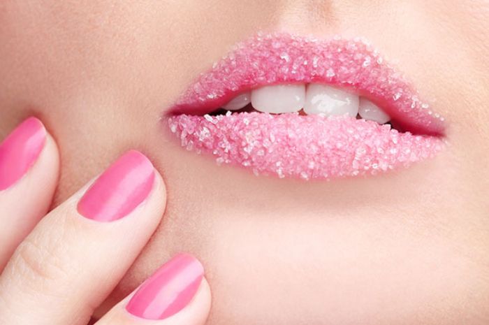 Cara Simpel Atasi Bibir Kering dengan 5 Scrub Bibir Rumahan yang Mudah ...