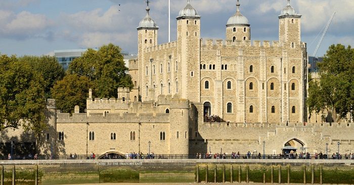 Mitos Kawanan Gagak di Menara London, Bangunan Teraman di Inggris