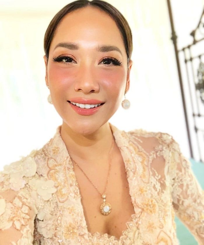 BCL Tampil Glowing dengan Makeup Bernuansa Peach, Kepoin yuk!