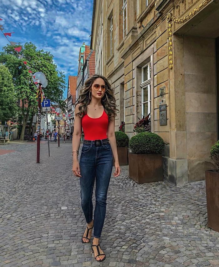 Luput dari Perhatian, Model Rambut Cinta Laura Saat Tampil Seksi Pamer ...