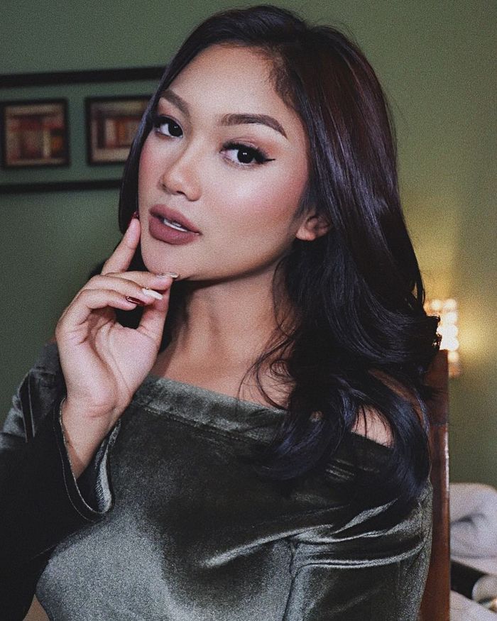 Bak Supermodel, Penampilan Seksi Marion Jola Saat Pemotretan Sukses Curi Perhatian!