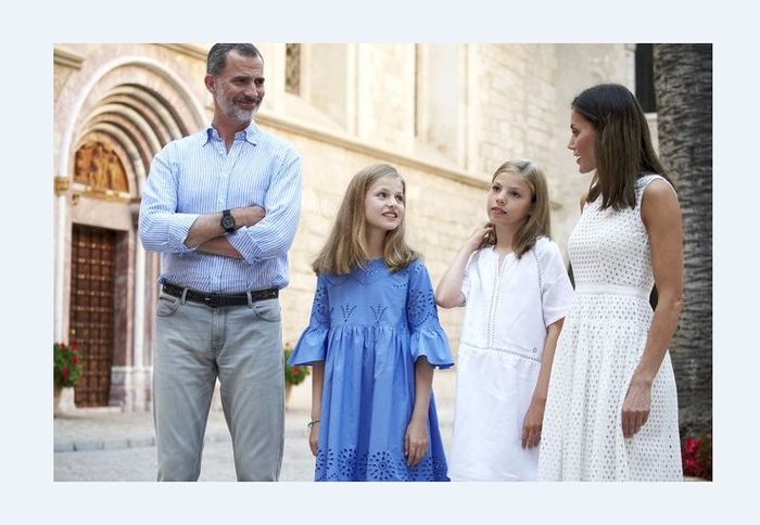 10 Foto Liburan Keluarga Inti Kerajaan Spanyol. Manis Banget! - Semua ...
