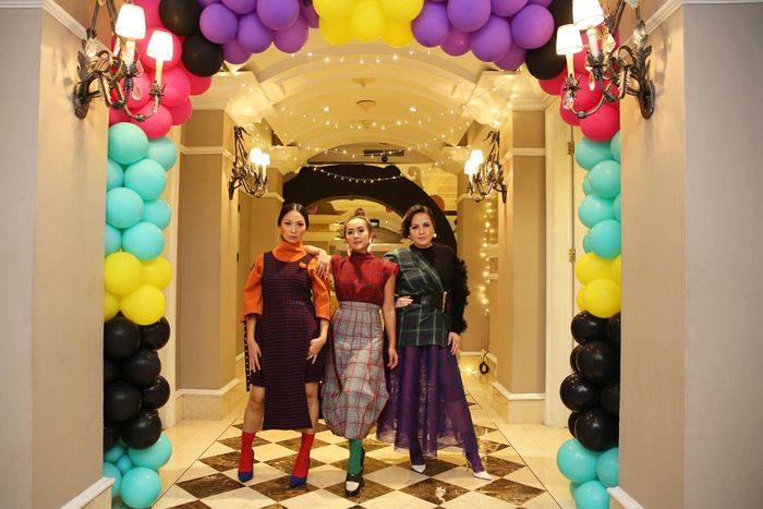 Keseruan Nola Rayakan Ulang Tahun ke-40 Bersama para Anggota AB Three