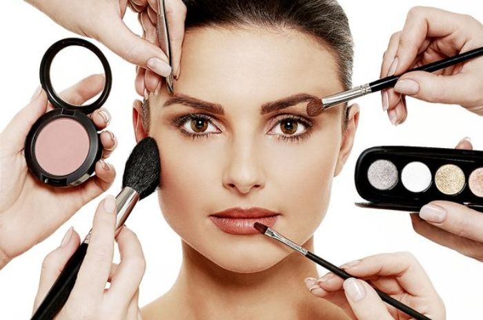 Cuma Modal 4 Jenis Makeup Ini, Kalian Tetap Bisa Tampil Cantik Natural ...