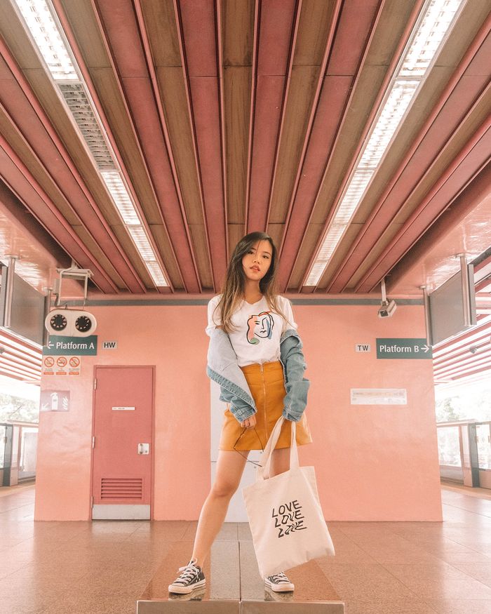 Contek Gaya Kasual Fashion Vlogger Titan Tyra Cocok Buat Kamu yang ...