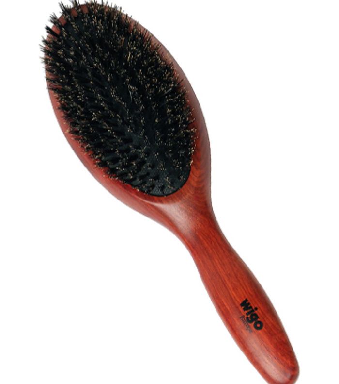 Cari Tahu Bentuk Sisir Sesuai dengan Jenis Rambut dan Ketebalannya! - Stylo