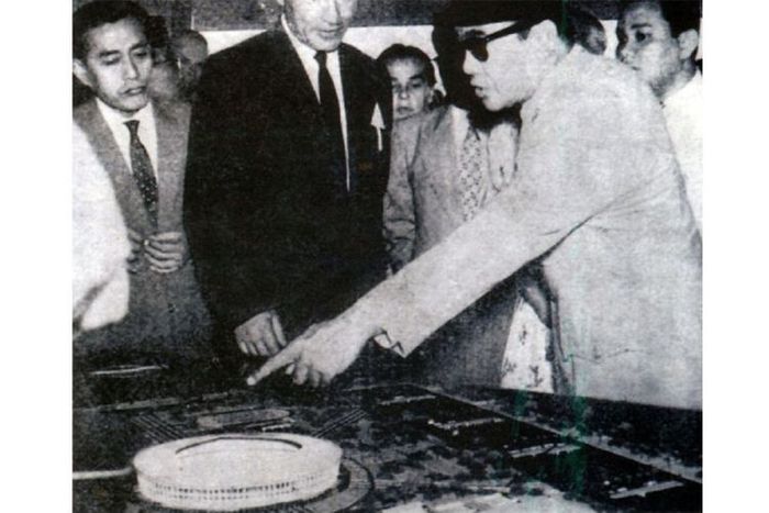 Ini Kebiasaan Soekarno Saat Ziarah ke Makam Raden Saleh, Pelukis ...