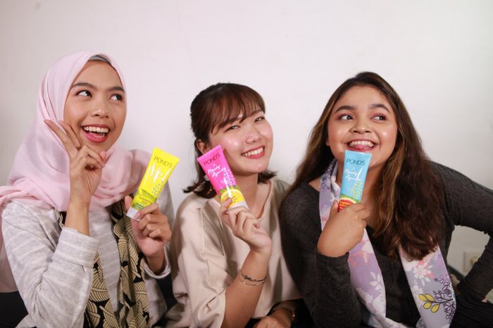 Tidak Bikin Kulit Wajah Kering dan Ketarik, Ini Langkah Cuci Muka yang ...