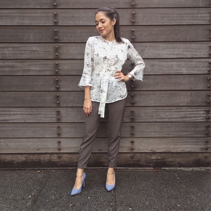 8 Gaya Trendy Cantika Abigail, Putri Penyanyi Jean Pattikawa - Semua ...