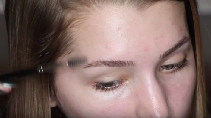 Tutorial Alis Tebal Natural Seperti Disulam ala Jessica Iskandar - Stylo