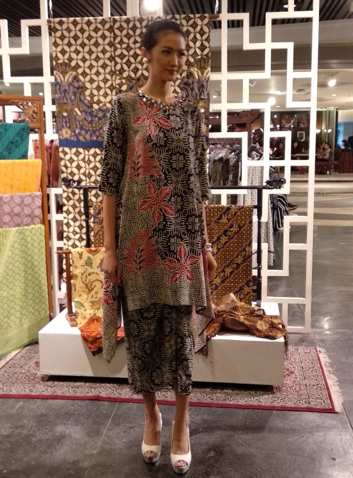 Batik Danar Hadi Hadirkan Koleksi Terbaru Untuk Akhir Tahun Bertajuk Pesona Nitik Cinde - Stylo