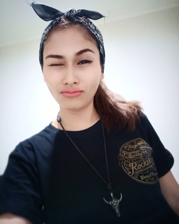 Jarang Terekspos, Ini Pesona Istri Muda Ovy /rif Mantan Suami Titi DJ ...
