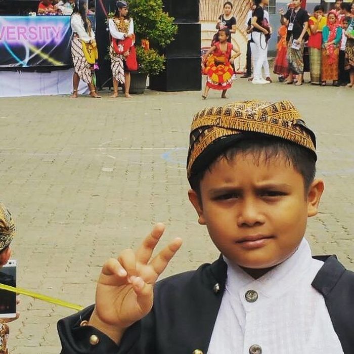 9 Tahun Cerai Usai Derita Tumor Otak, Begini Kabar Anak Gugun Gondrong ... 9 Tahun Cerai Usai Derita Tumor Otak, Begini Kabar Anak Gugun Gondrong ...