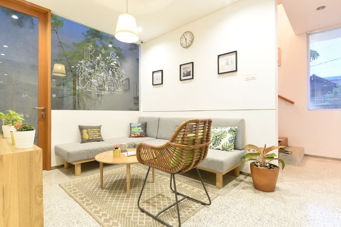 Gemala House, Penginapan Modern Dengan Penuh Spot foto Instagram ...