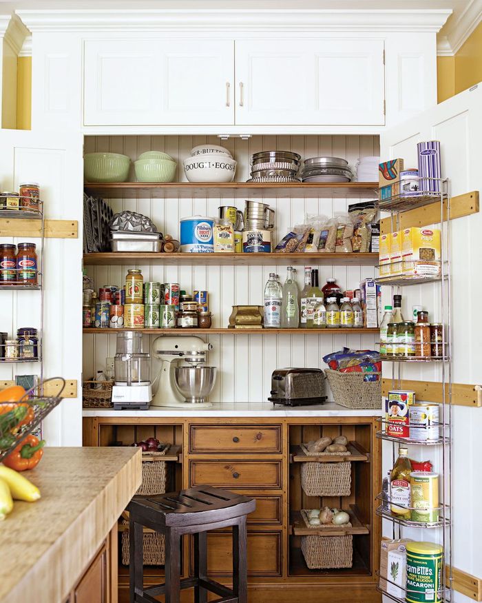 Berbagi IDEA, 5 Cara Maksimalkan Ruang Penyimpanan di Dapur Berantakan ...