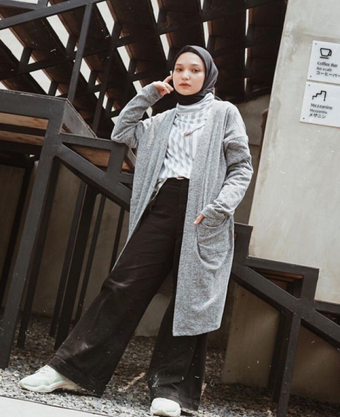Tiru 5 Gaya Turtleneck Top Kece ala Selebgram Hijab yang Cocok Dipakai ...