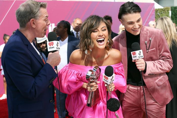 Menang Ajang Penghargaan Internasional, Penampilan Agnez Mo Curi Perhatian - Stylo