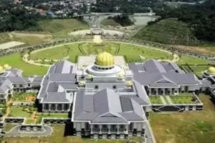 Disorot Karena Hukuman Rajam Untuk Lgbt Sultan Brunei Ternyata Raja