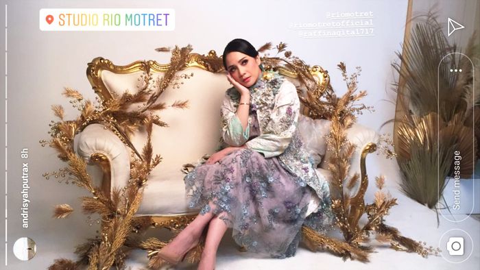 Tampil Beda, Nagita Slavina Tampak Cantik Dengan Dress Payet dan Makeup Flawless yang Bikin ...