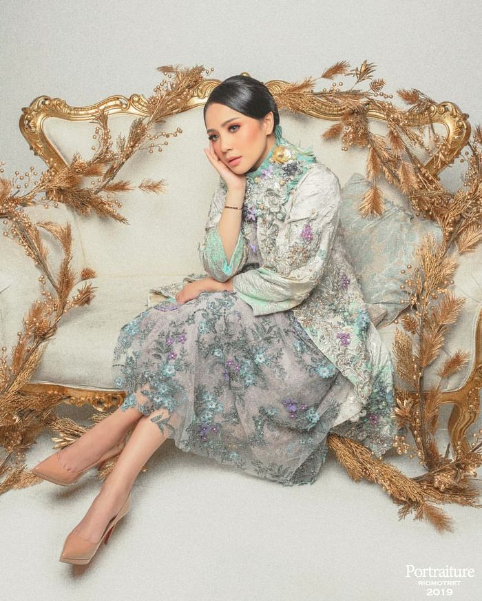 Tampil Beda, Nagita Slavina Tampak Cantik Dengan Dress Payet dan Makeup Flawless yang Bikin ...