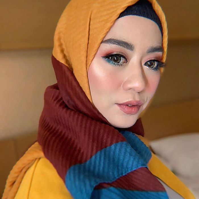 5 Inspirasi Makeup Lebaran ala Ini Vindy. Dari Natural Hingga Glamor ...