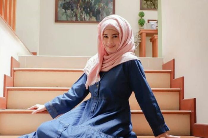 Istri Anggota Dewan di Senayan yang Juga Artis Cantik Tenar di Era 2000 ...