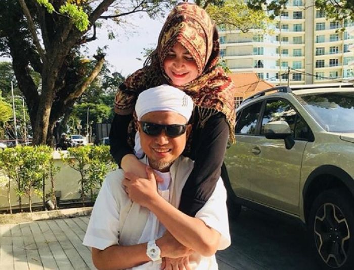 Berita Terpopuler Hari Ini, Dari Sosok Istri Pertama Ustaz Arifin Ilham yang Ikhlas Dimadu ...