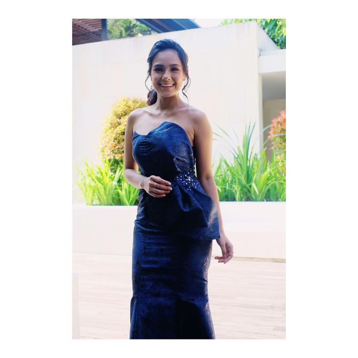 Angie Ang, Mantan Ge Pamungkas Punya 7 Dress Kondangan Kece & Seksi ...