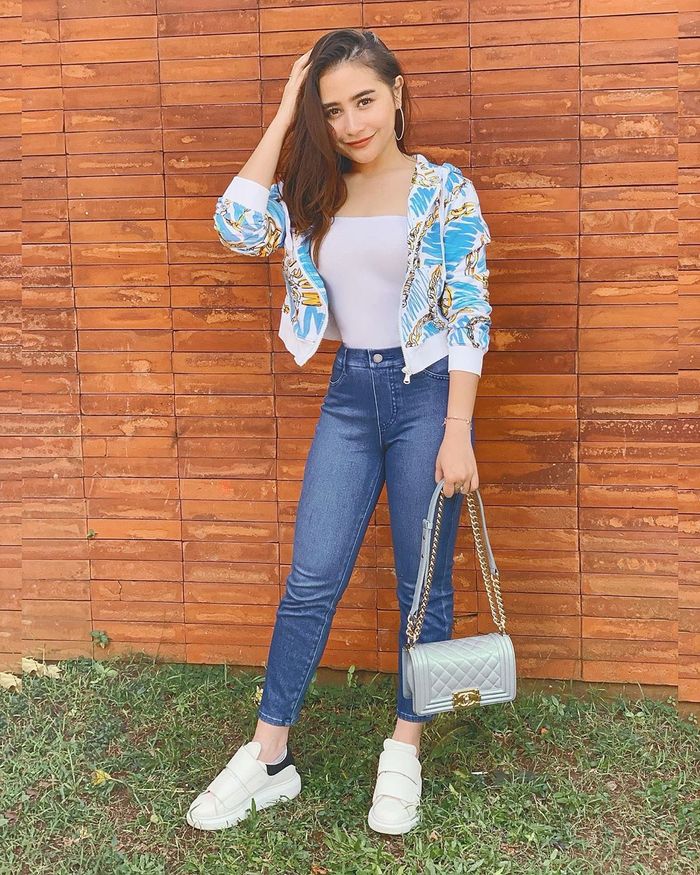 Pamer Tubuh yang Makin Kurus, Penampilan Prilly Latuconsina Pakai Baju ... Pamer Tubuh yang Makin Kurus, Penampilan Prilly Latuconsina Pakai Baju ...