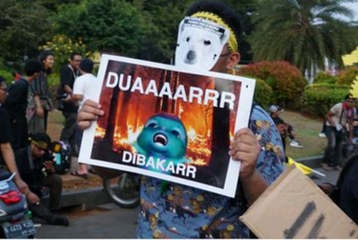 Ngakak, Ini 10 Poster Demo Kocak Mahasiswa di DPR dan Gejayan - Hai