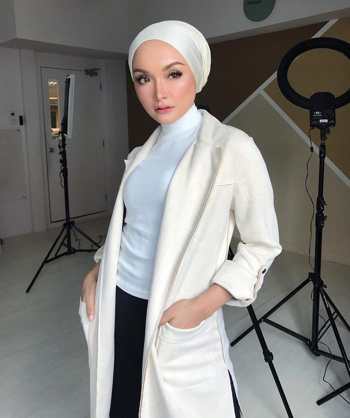 Lebih Fresh And Manis Dengan 5 Gaya Hijab Turban Kekinian Ini Cewekbanget