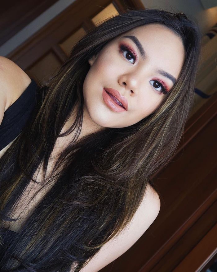 Selalu Tampil Seksi, Tampilan Shafa Harris dengan Berbagai Gaya Makeup ...