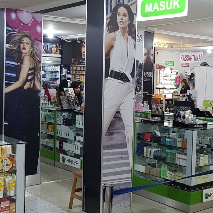 Rekomendasi Tempat Belanja Makeup Murah dan Lengkap di Bandung, Pecinta ...