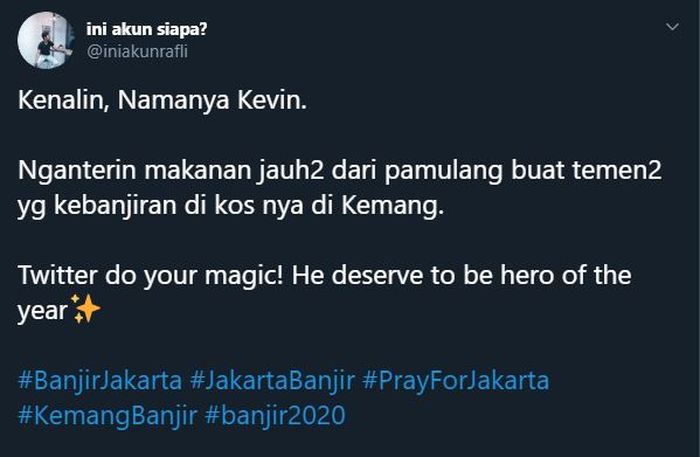 Aksi Heroik Seorang Pria Rela Terjang Banjir Jauh-jauh Demi Antar ... Aksi Heroik Seorang Pria Rela Terjang Banjir Jauh-jauh Demi Antar ...