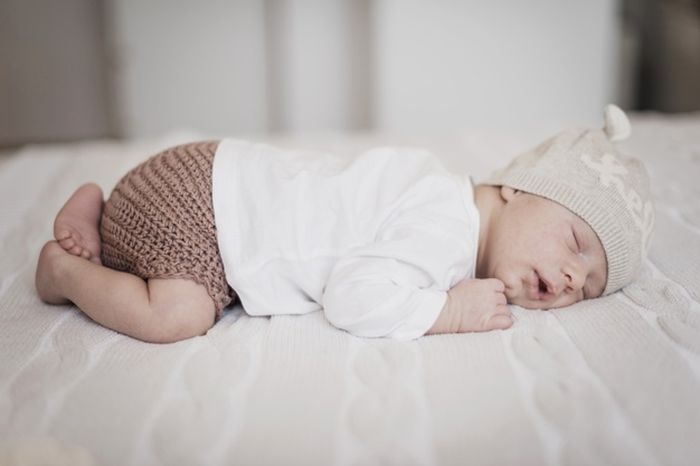 Sudah Tahu Penyebab Kepala Bayi Peyang? Simak Yuk Cara Pakai Kupluk ... Sudah Tahu Penyebab Kepala Bayi Peyang? Simak Yuk Cara Pakai Kupluk ...
